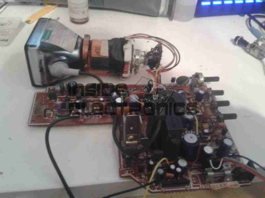 3″ CRT Composite Monitor – Experimental Engineering