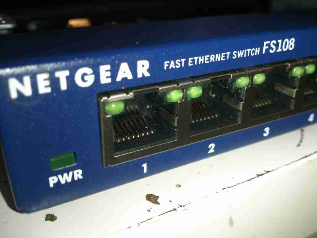 Netgear FS108 Fast Ethernet Switch – Experimental Engineering