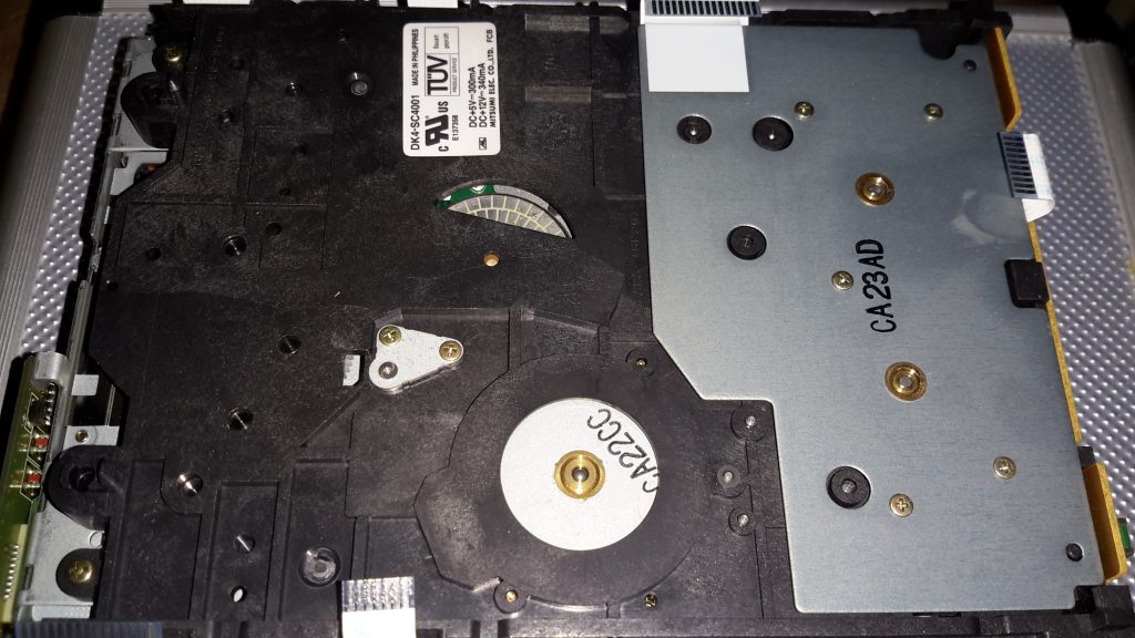 HP SureStore DAT40 Tape Drive – Experimental Engineering