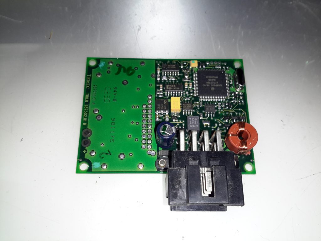 Mercedes Benz Temic Central Locking / Immobilizer Module Teardown ...